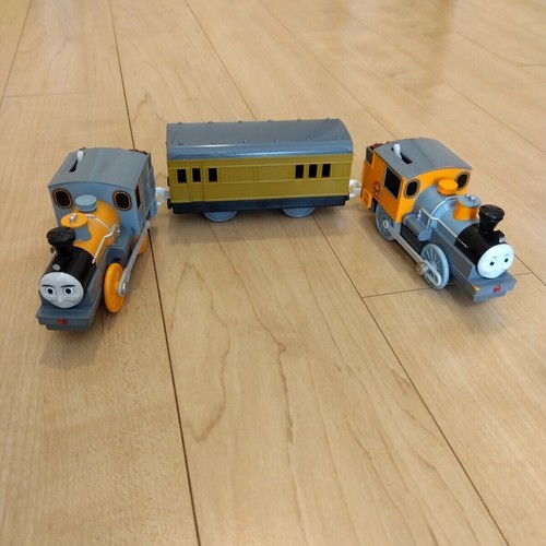 Thomas & Friends TOMY Plarail Bash & Dash Train Set Rare Trackmaster ...