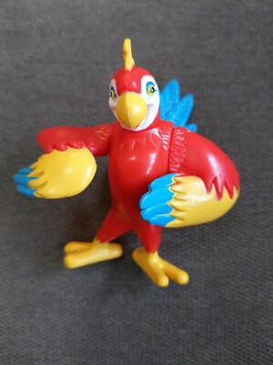 3.25" Red Macaw Bird PVC Action Figure 2000 RFC Rainforest Cafe Toy Rio ...