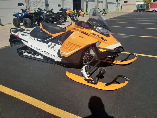 2017 Ski-Doo Renegade® X® ROTAX® 850 E-TEC® Orange Crush Ice Ripper XT ...