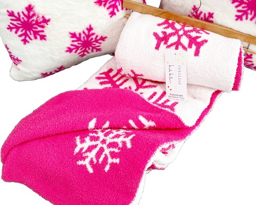 ️ Nicole Miller Pink Snowflake Christmas Throw Blanket Viral TikTok NWT ...