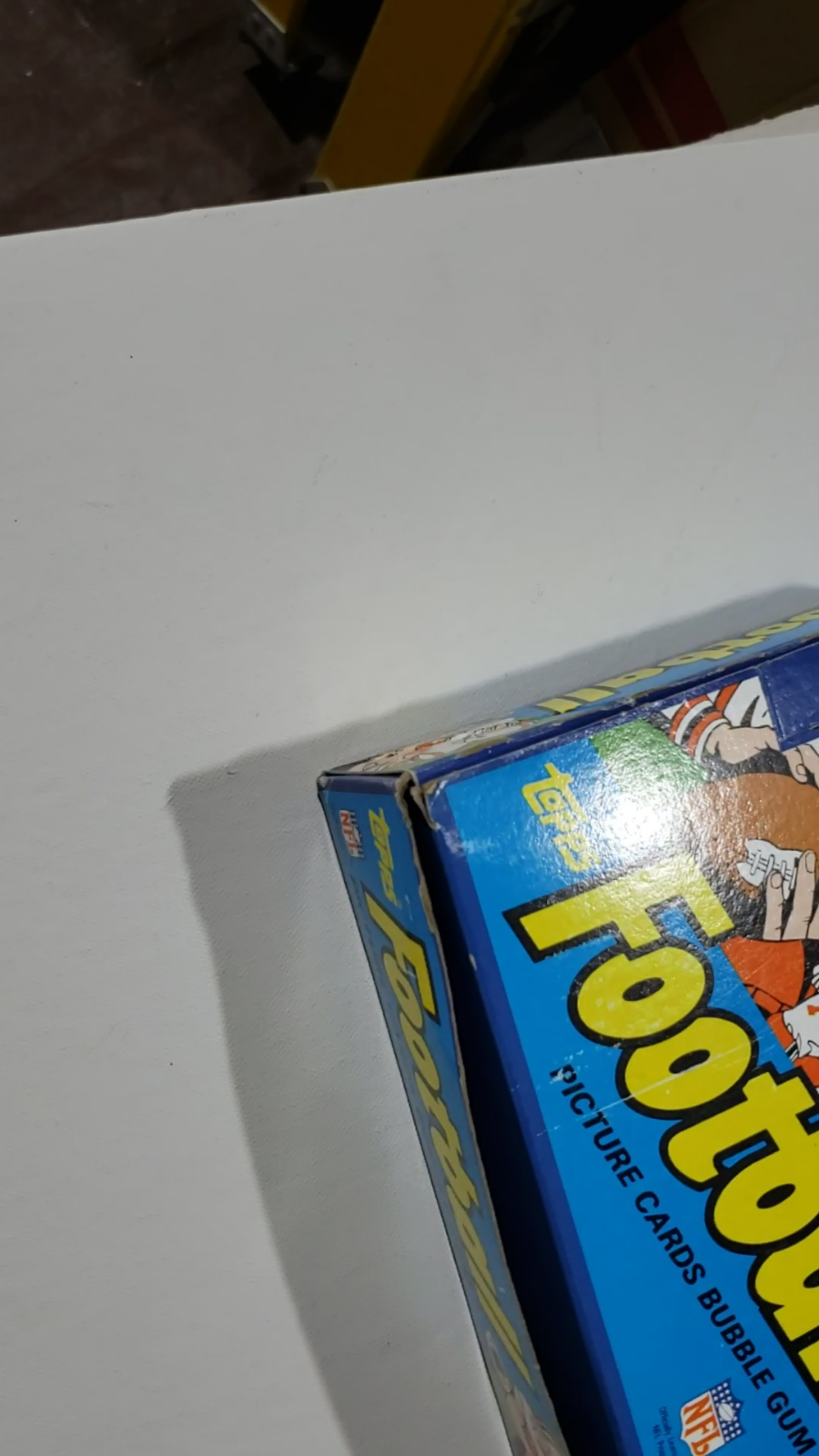 1984 Topps Football Cello Box with Dan Marino Showing Top & RARE DEAD ...