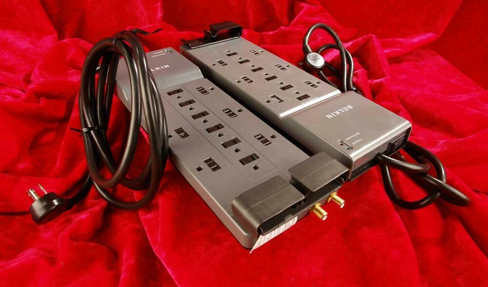 2* BELKIN 12 OUTLET POWER STRIP Relocatable Power Taps Transient Surge ...