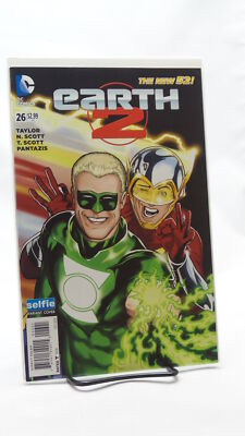 EARTH 2 #26 DCU SELFIE VARIANT COVER DC COMICS | eBay