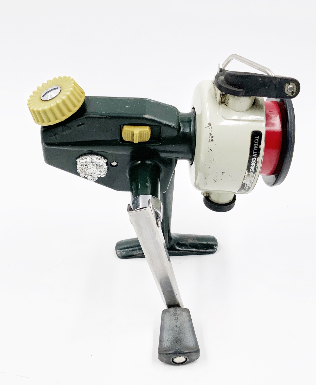 2 Abu Garcia Zebco Cardinal 4 Spinning reels 1 with box paper & parts ...