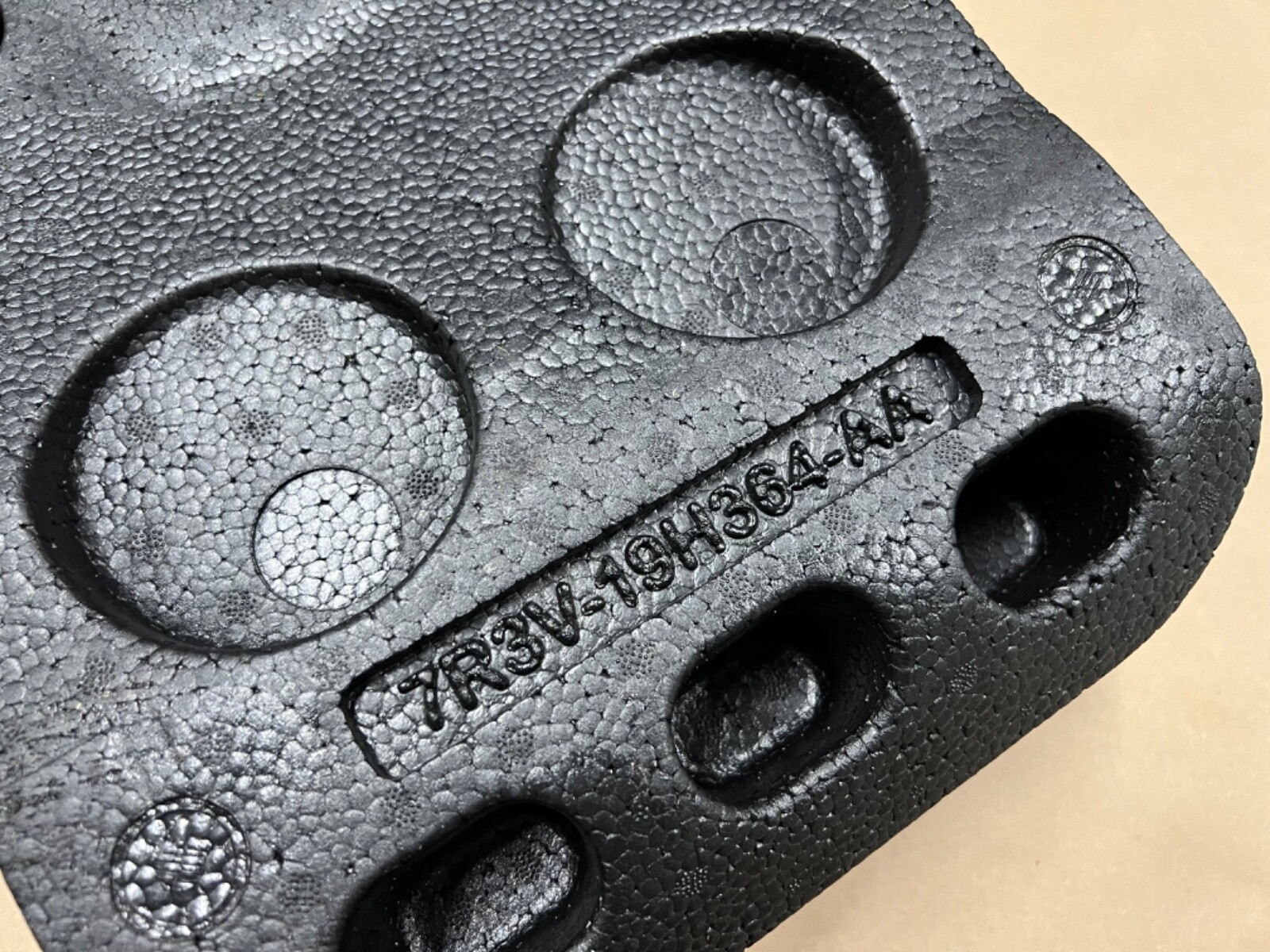 2007-2009 Ford Mustang Shelby GT500 Tire Inflator Kit & Foam SVT - OEM ...