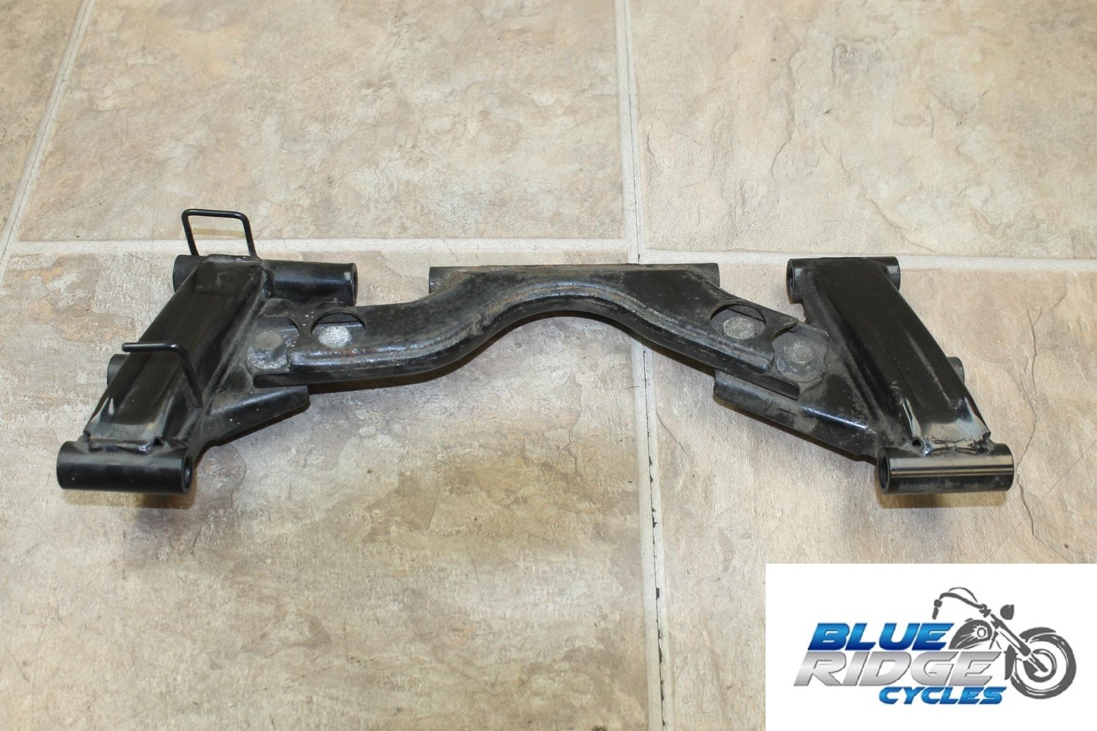 05-14 YAMAHA YP 400 MAJESTY OEM ENGINE BRACKET MOUNT STRAIGHT FRAME ...