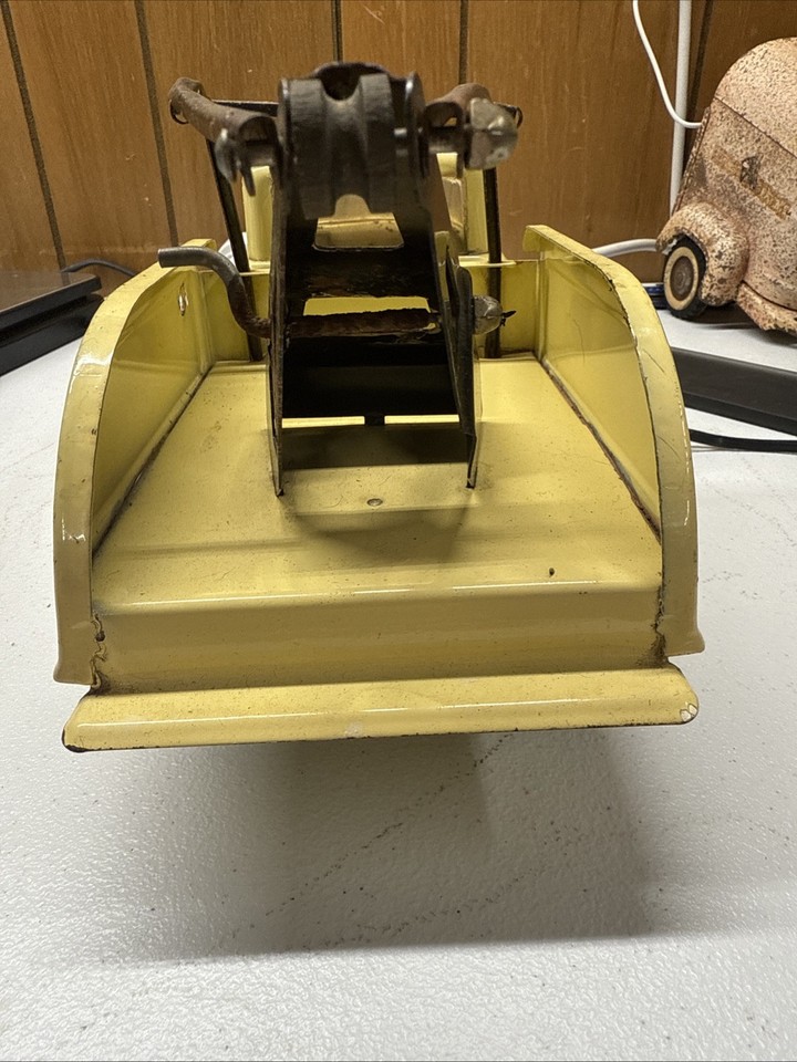 VINTAGE BLUE BUDDY "L" FLAT TIRE WRECKER TRUCK Yellow / Tan | eBay