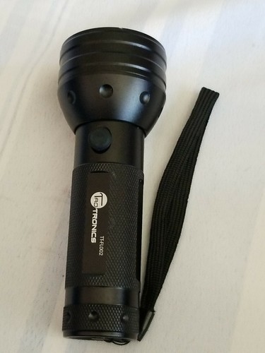 TaoTronics Black Light, 12 LEDs UV Blacklight Flashlights - PET URINE ...