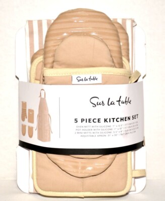 Sur La Table 5 Piece Kitchen Set - Apron, Oven Mitt, Potholder, 2 Mini ...