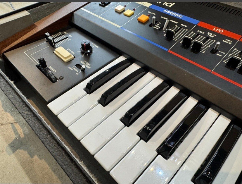 Roland Juno-60 Polyphonic Synthesizer with Original Hardcase | eBay