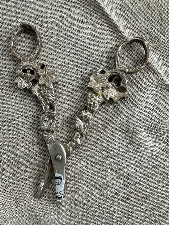 Victorian Grape Scissors/mouchette, Ornate, Silver plated Fox and Grape ...