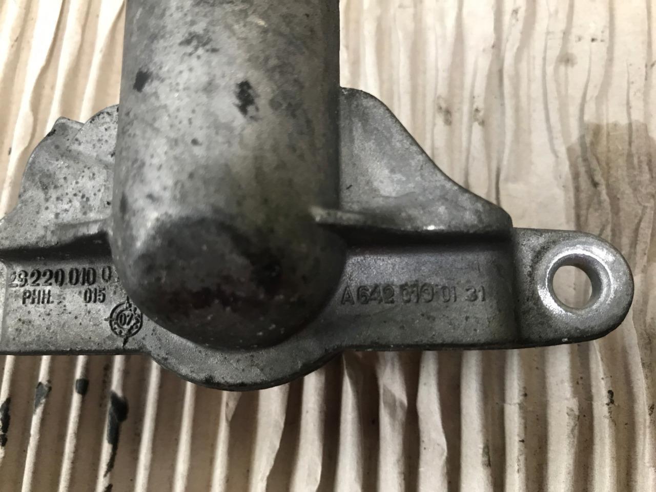 CHRYSLER 300C 3.0 CRD Engine breathing cover A6420100131 Engine ...