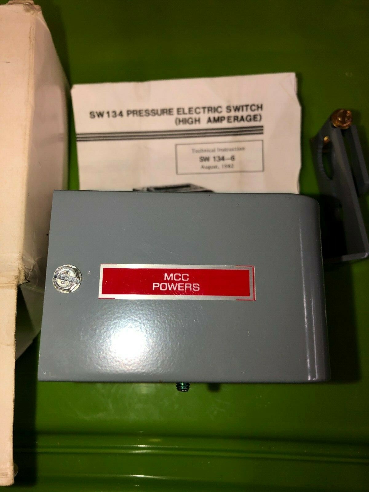 Powers 134-1460 SW134 Pressure Electric Control Switch 1/8" 3-20 PSI | eBay