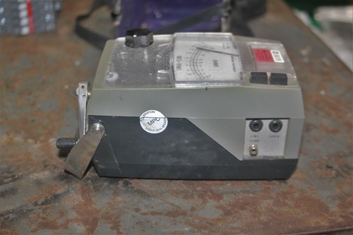 Amprobe Amc-2 Hand Cranked Megohmmeter Insulation Tester for sale ...