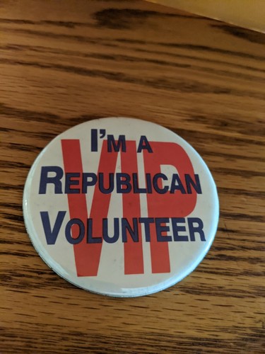I'm A Republican Volunteer VIP Pinback Button | eBay