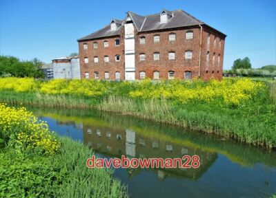 PHOTO NAVIGATION WAREHOUSE AT AUSTEN FEN BY THE LOUTH CANAL - A ...