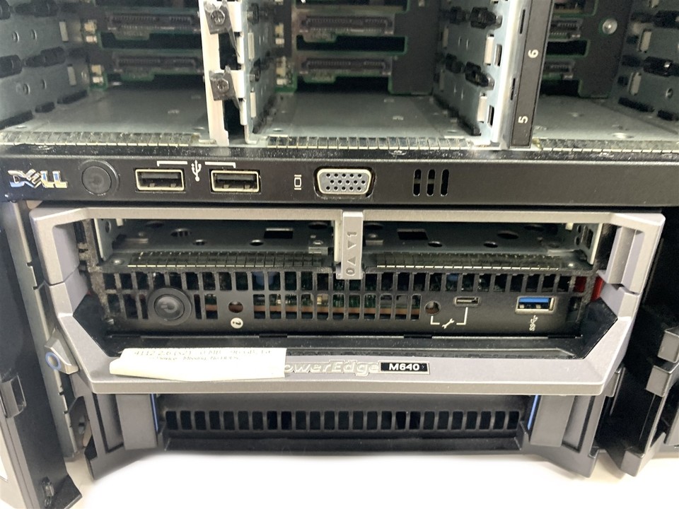Dell PowerEdge VRTX Enclose 25x 2.5" W/ 1x M640 Server 4x 1600W PSU ...