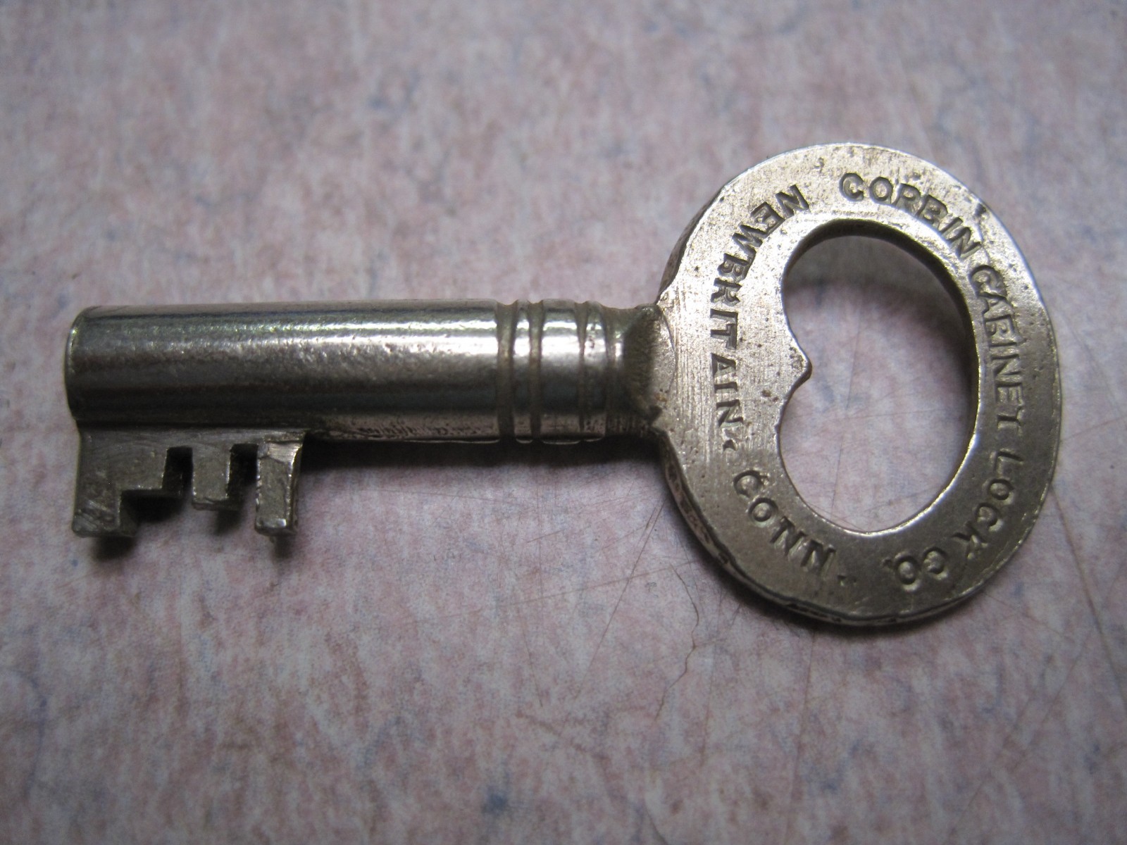 antique steamer trunk baggage luggage key corbin # t14 padlock lock ...