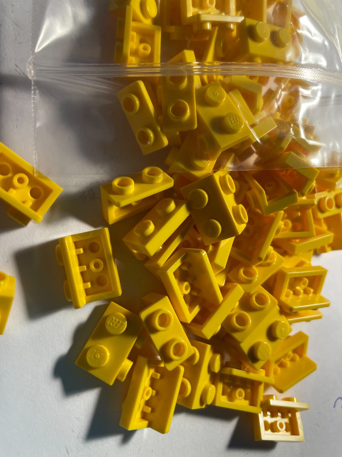 LEGO- NEW-#99781- YELLOW-BRACKET 1 X 2 - 1 X 2 -20 PIECES | eBay