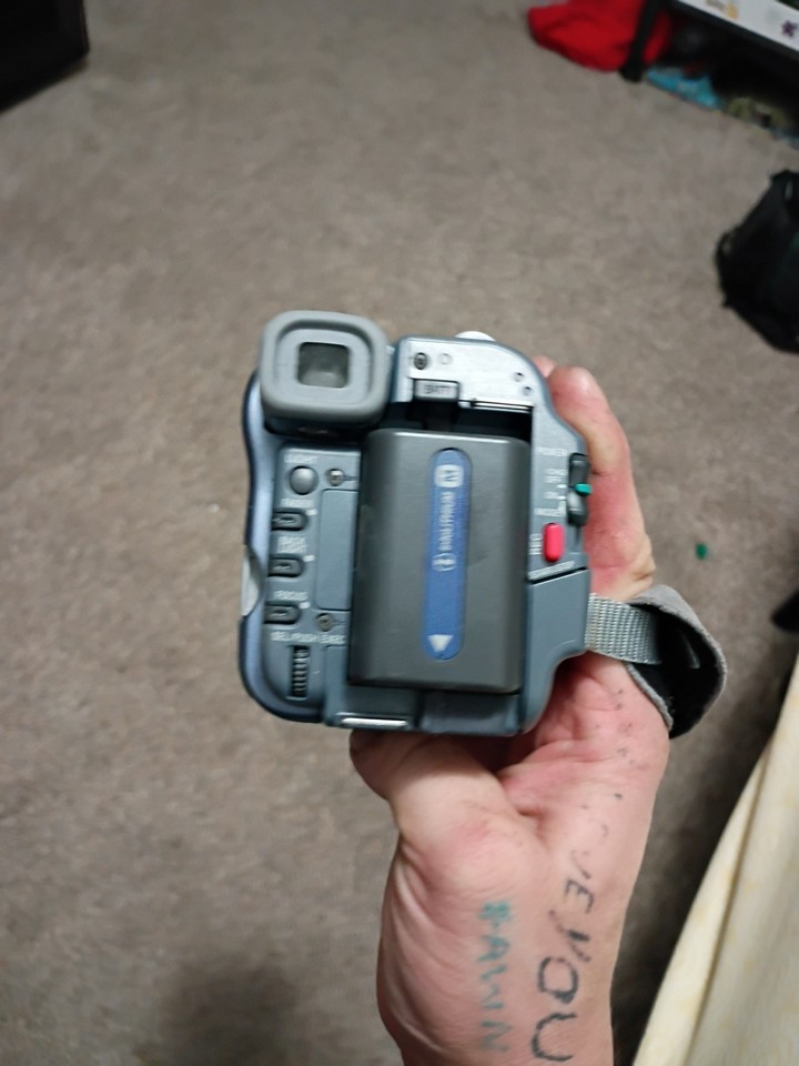 Sony Handycam Video Hi 8 CCD-TRV128 Camcorder | eBay