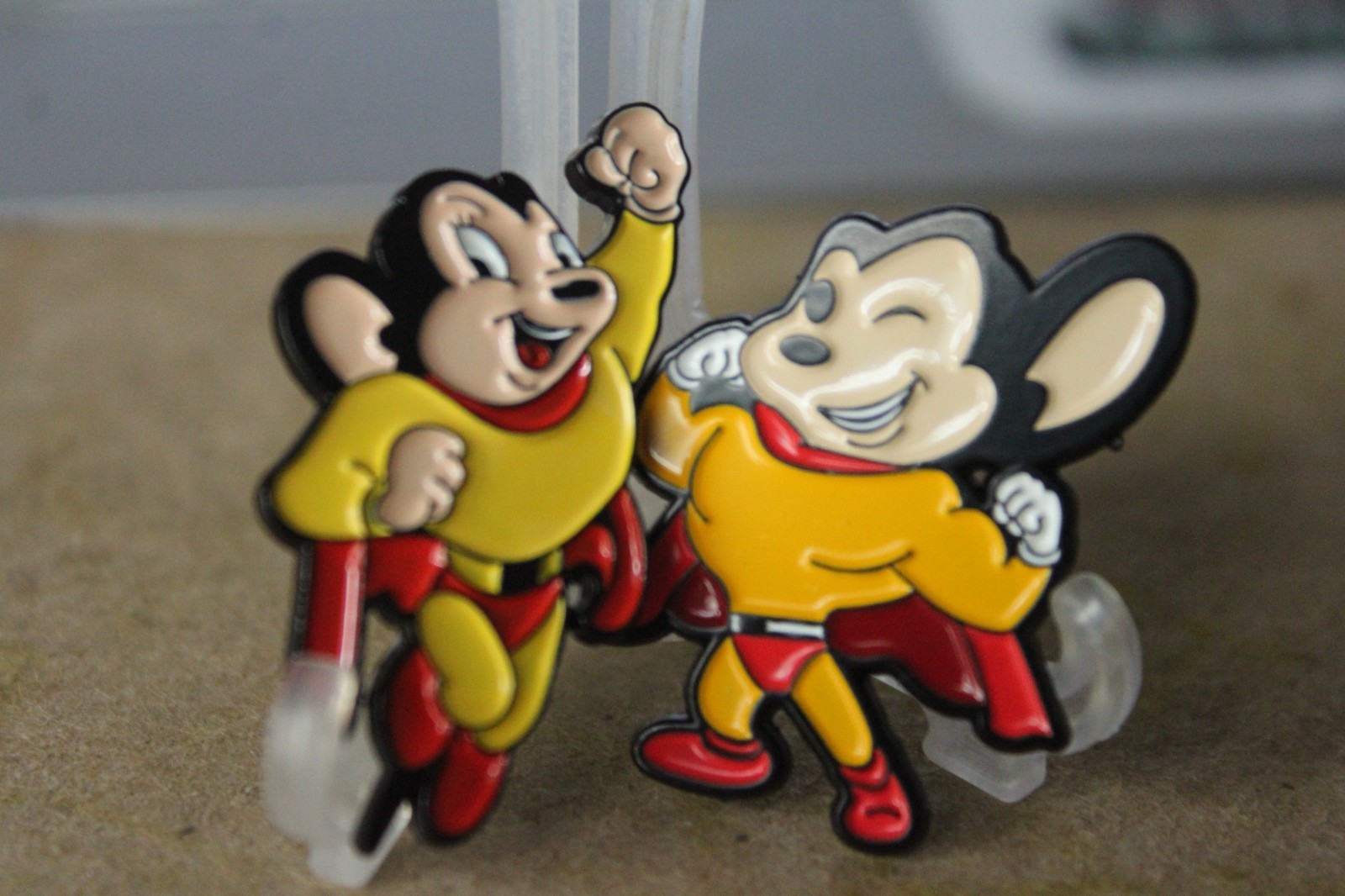 MIGHTY MOUSE CARTOON SET OF 2 PINS | eBay