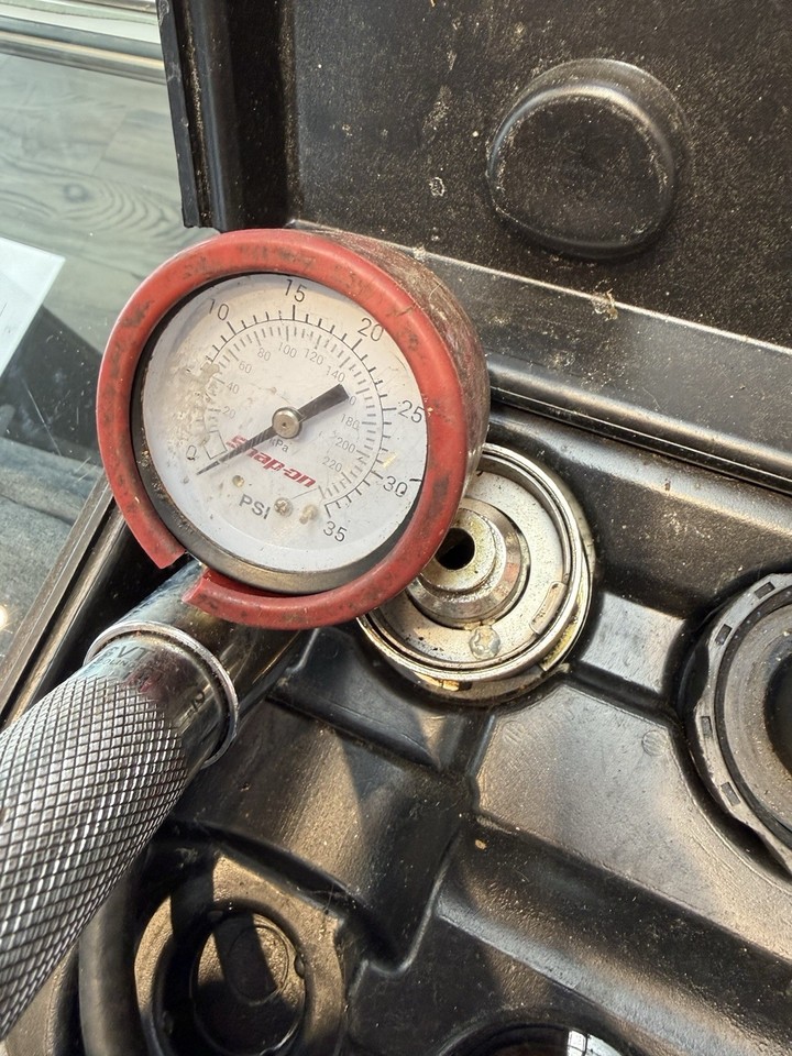 SNAP-ON SVTS272A COOLING SYSTEM PRESSURE SET - Read Description | eBay