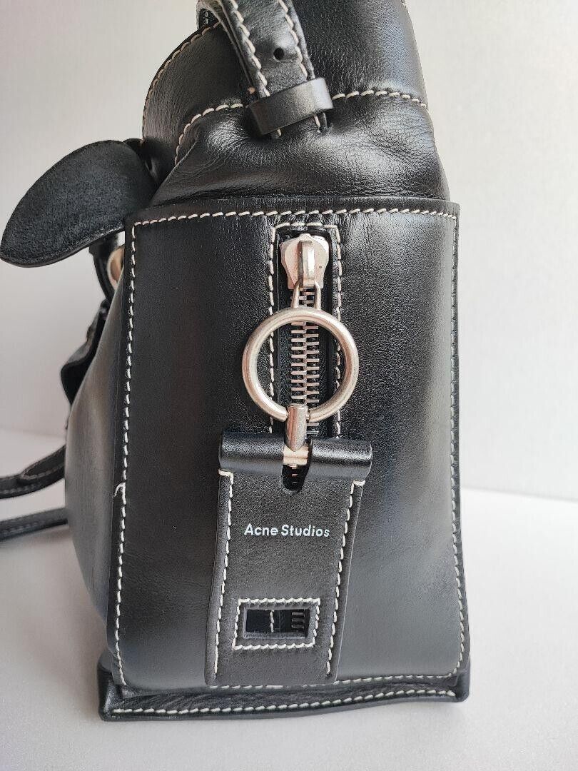 Acne Studios Buckle Jeans 2way bag shoulder bag leather Acne Studios Buckle Jeans 2way bag shoulder bag leather