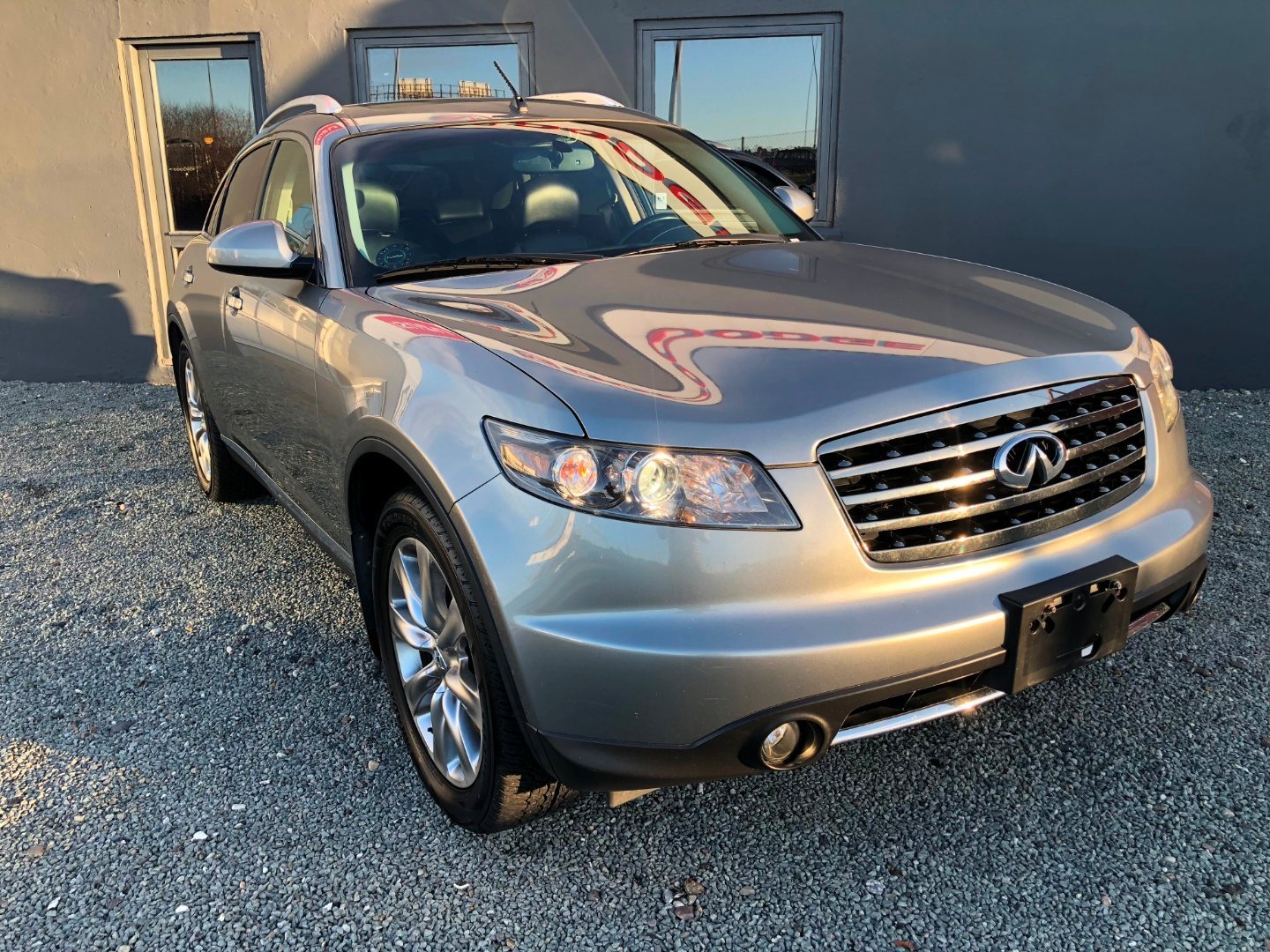 Infiniti FX45 Anmeldelser - Se vurderingen på Bilbasen