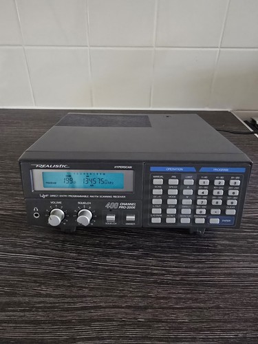 Realistic Pro-2006 scanner Hyperscan 400 Channel Programmable Scanner ...