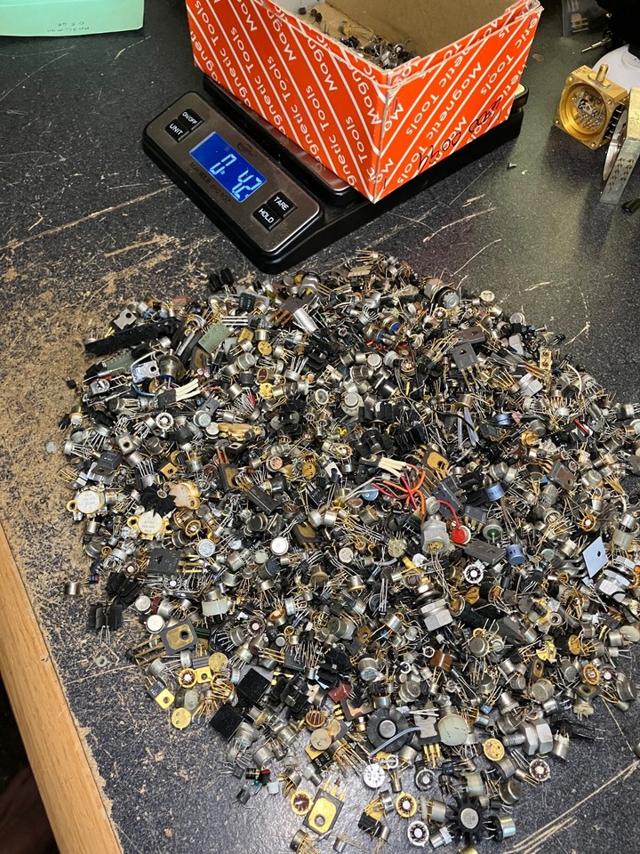 Gold scrap trans ic chips / large lot | eBay