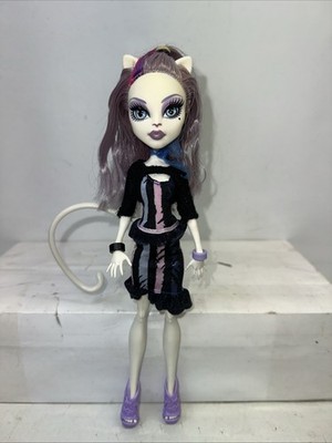 Monster High New Scaremester Catrine DeMew Doll 2013 Shoes Scarf ...
