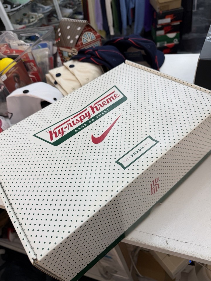 Nike Kyrie 2 PRM Krispy Kreme ID Size 11 914295-163 Special Box F&F | eBay