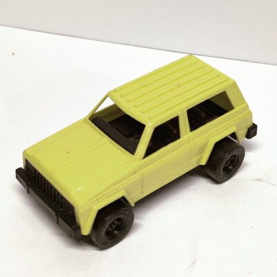 Vintage Tootsietoy yellow Plastic Jeep Cherokee 4x4 2 Door 6 ...