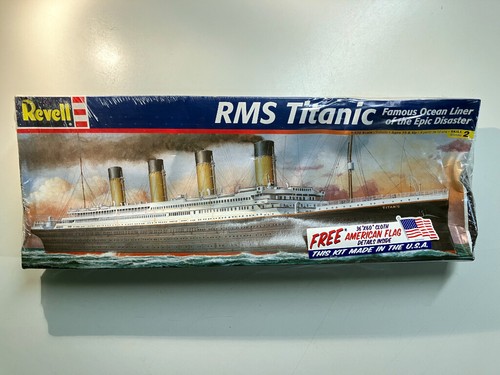 Revell RMS Titanic 1:570 Scale Plastic Model Kit #85-0445 | eBay