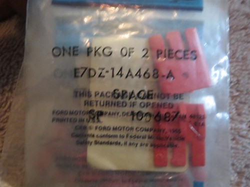 NOS 1986 - 1991 FORD TAURUS WIRING HARNESS CONNECTOR SPACERS 8PCS E7DZ ...