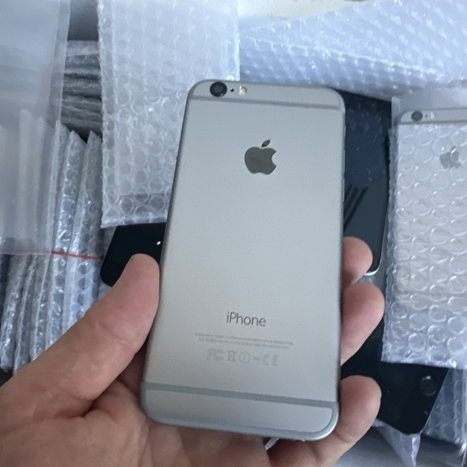 Apple iPhone 6 - 16GB - Space Grey (Unlocked) A1586 (CDMA + GSM) for ...