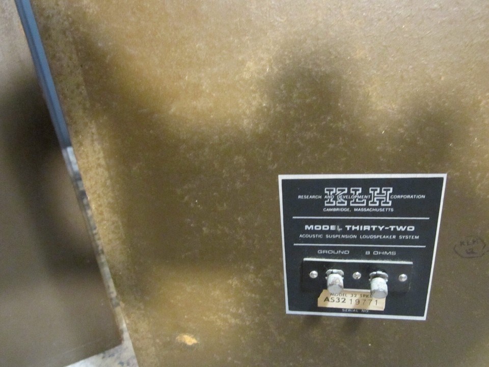 KLH MODEL 32 WALNUT Floor Speakers Pair 8-OHMS Made in USA! | eBay