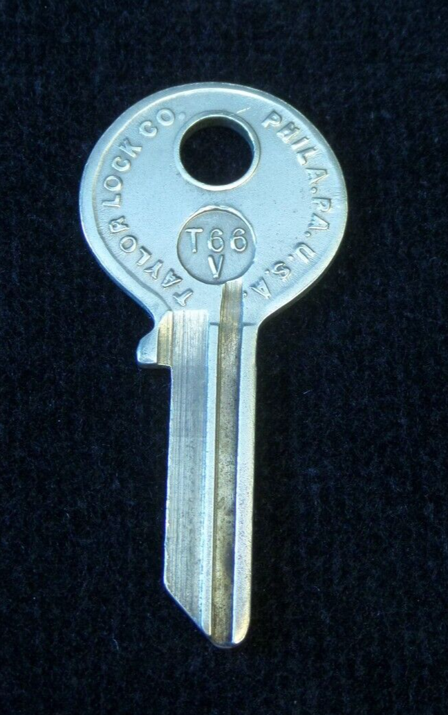 TP2 TOYOTA TOYOPET KEY Blank 1955-1960, (1 of 6 Possible) Crown ...