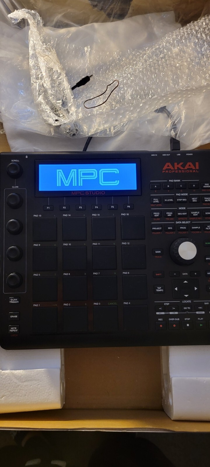 Akai Professional MPC Studio Black | Ultra-Portable MPC With MPC ...