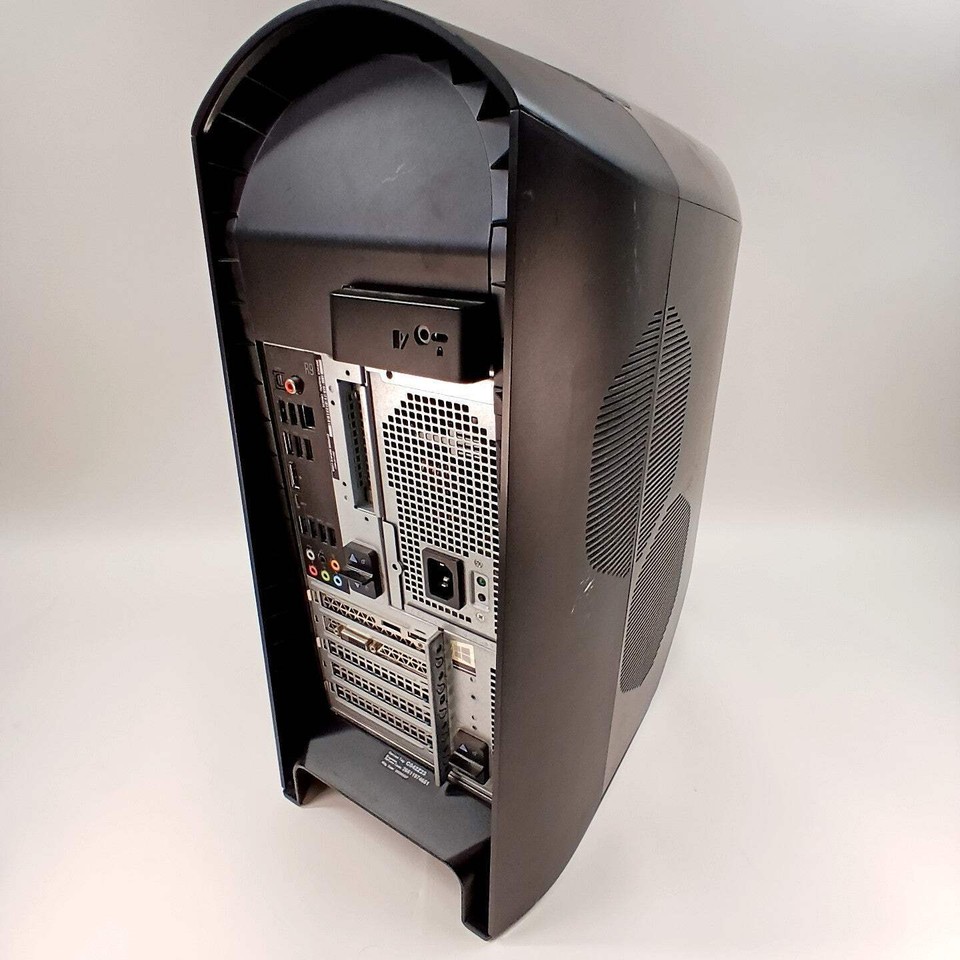 Alienware Aurora R9 i7-9700K 3.60GHz 16GB RAM 1.25TB HDD Nvidia GeForce ...