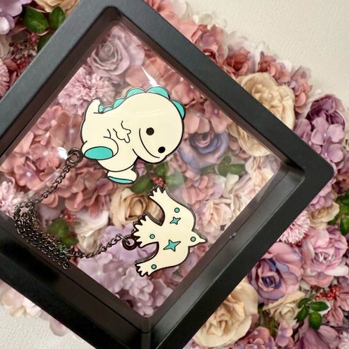 Bigo Live Pin Badge w/ Box Novelty Rare Japan *L4638* | eBay