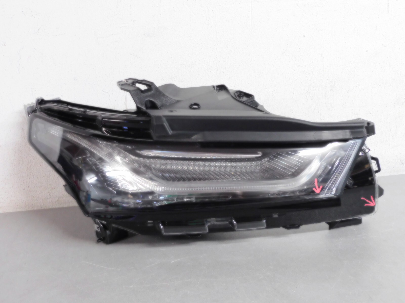 2022 2023 CHEVROLET TRAVERSE RIGHT SIDE DAYTIME RUNNING LIGHT | eBay