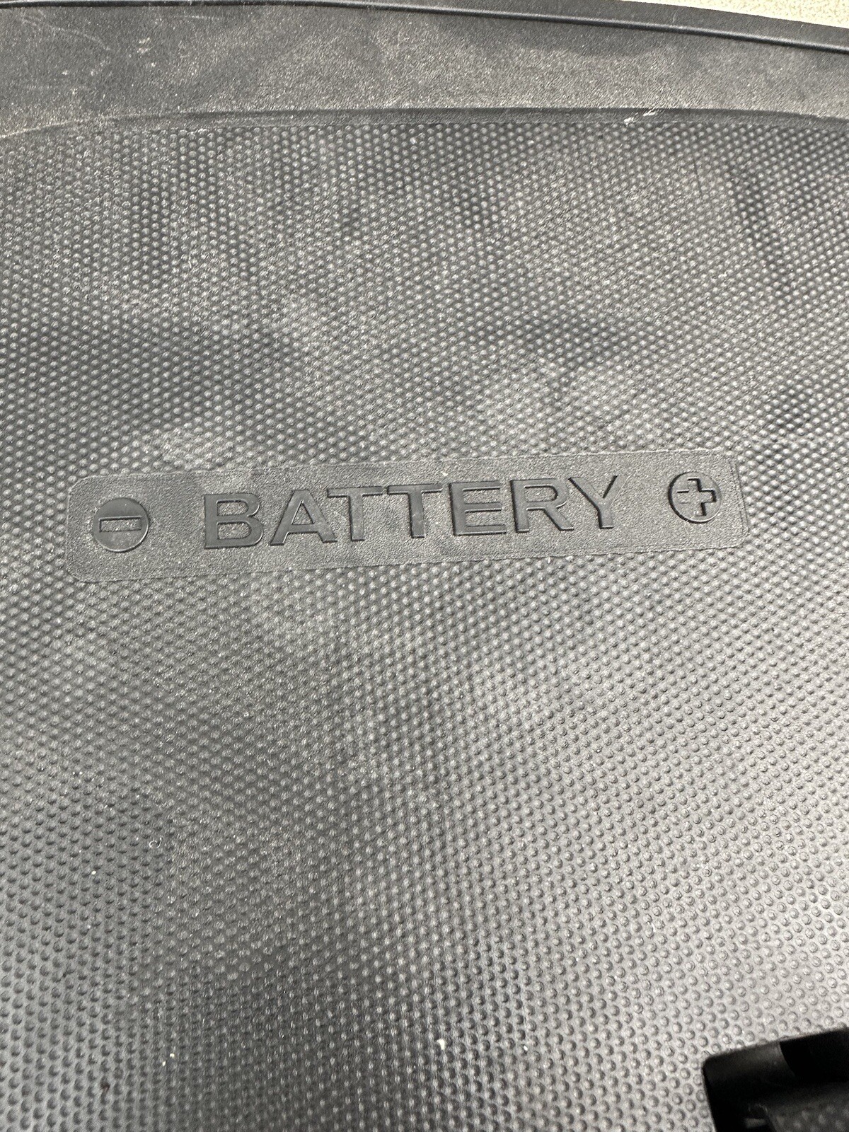 09-20 Nissan 370z Battery Tray Cover Trim Hoodledge 65278-1EA0A OEM ...