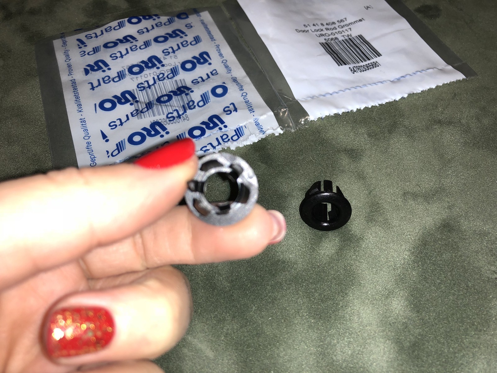 Door Lock Rod Cover Grommet SET (QTY 2) 00-06 BMW X5 51418408567 URO | eBay