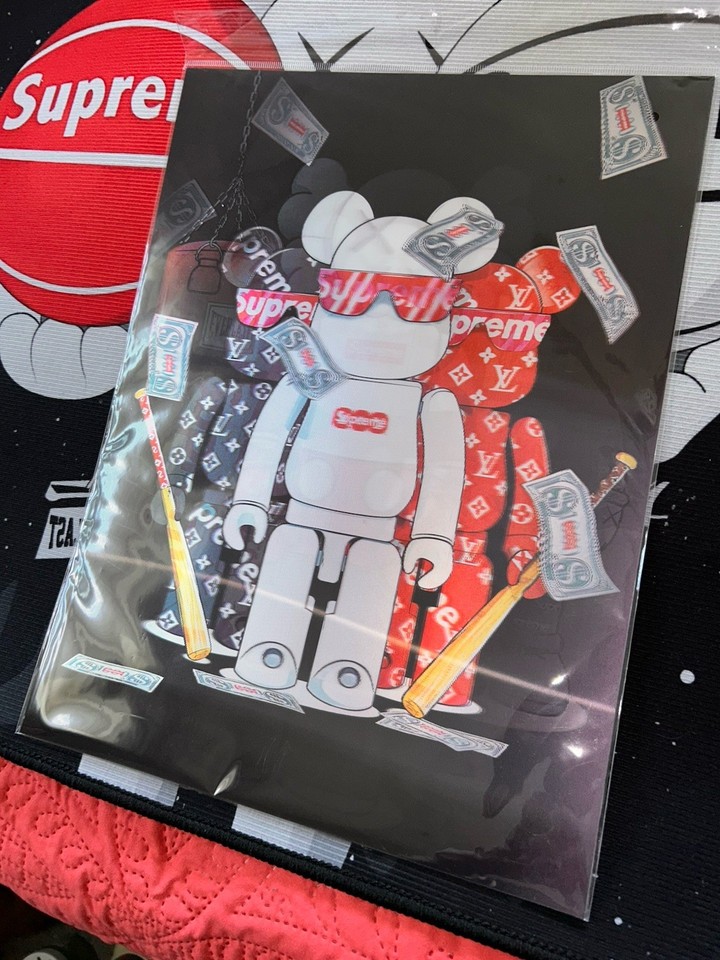 Bundle Kaws X Supreme Rug + 3D Poster W/bearbricks + Kaws Custom ...