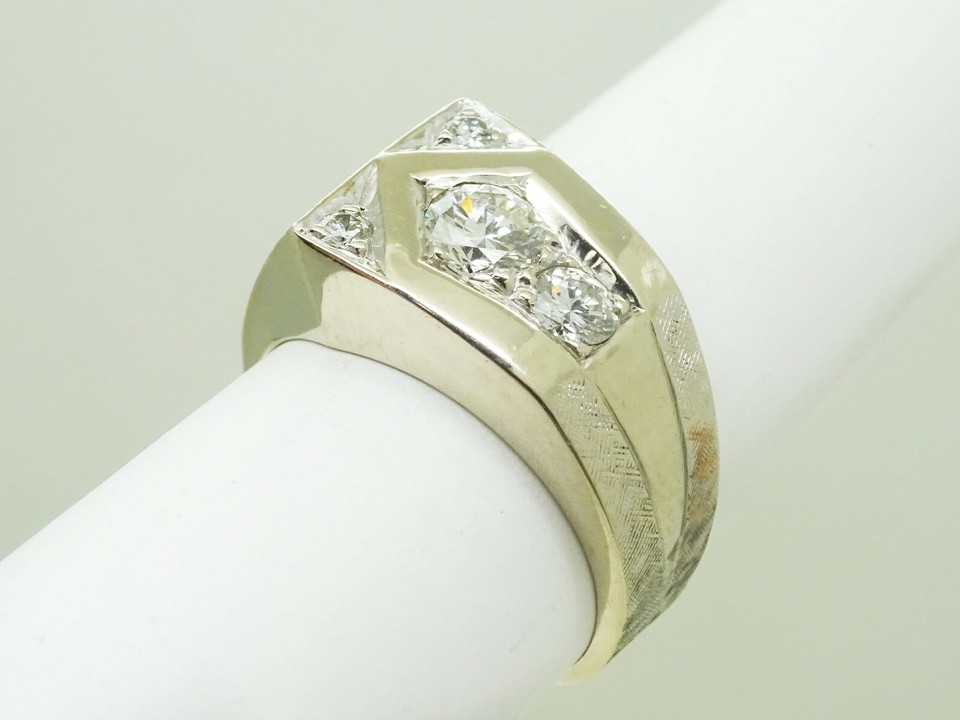 0.75ct tw Earth Mined Diamond Ribbon Edge Design Ring 14k White Gold ...