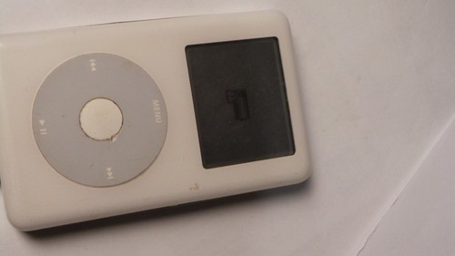 Apple iPod Classic 4th Generation White HP (20 GB) | eBay