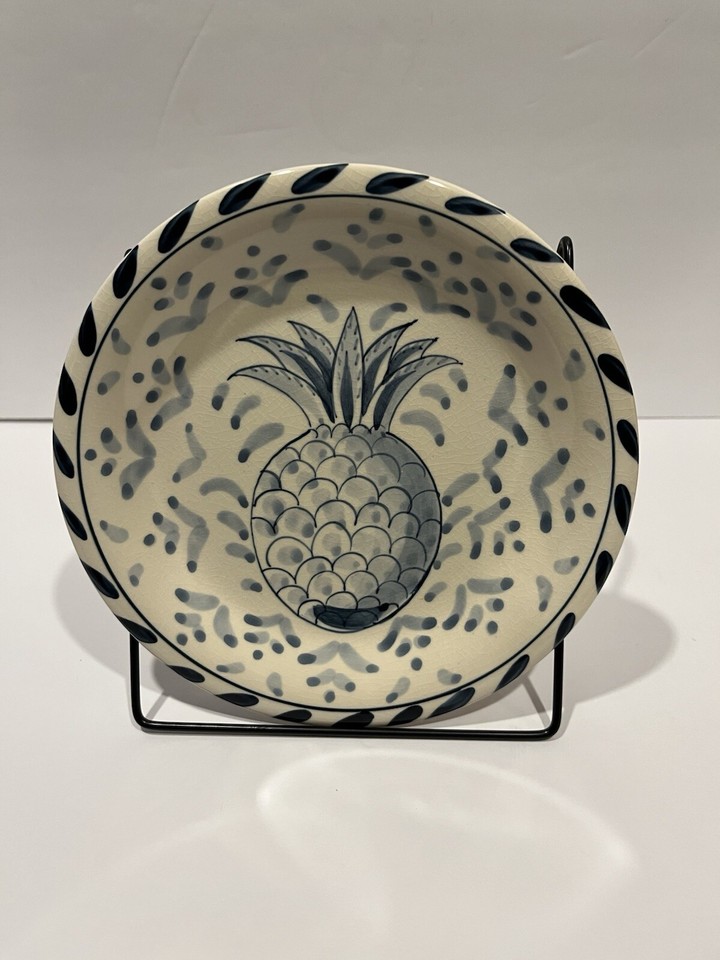 Set of 4 FOLK ART PINEAPPLE Blue and White Salad/Dessert Plate 7” DOVIS ...