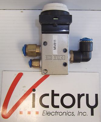 Hydraulics & Pneumatics - Push Button Valve