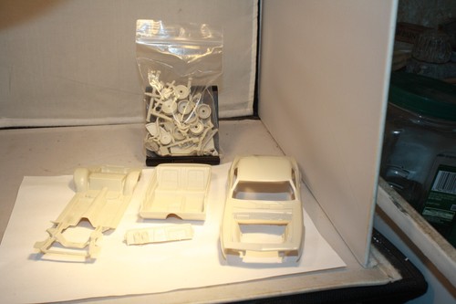 1967 Chevy Camaro Z28 1:25 Scale Plastic Model Car Parts Kit AMT #1309 ...